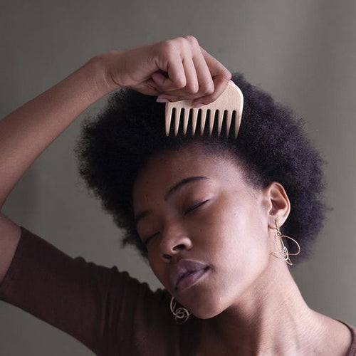 How to Get Rid of Dandruff For Curly Hair | PATTERN – Pattern Beauty